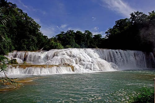 Las cascadas de agua azul, en México : SobreTurismo